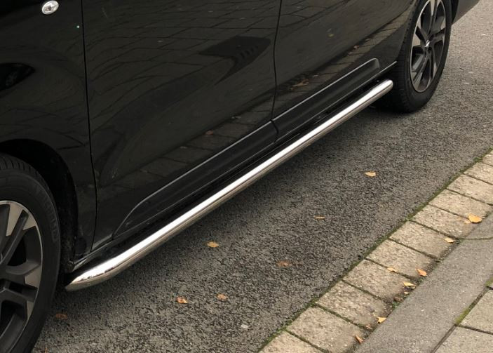 Peugeot Partner 2018 - heden L2 sidebars buis 60 mm gebogen naar dorpel